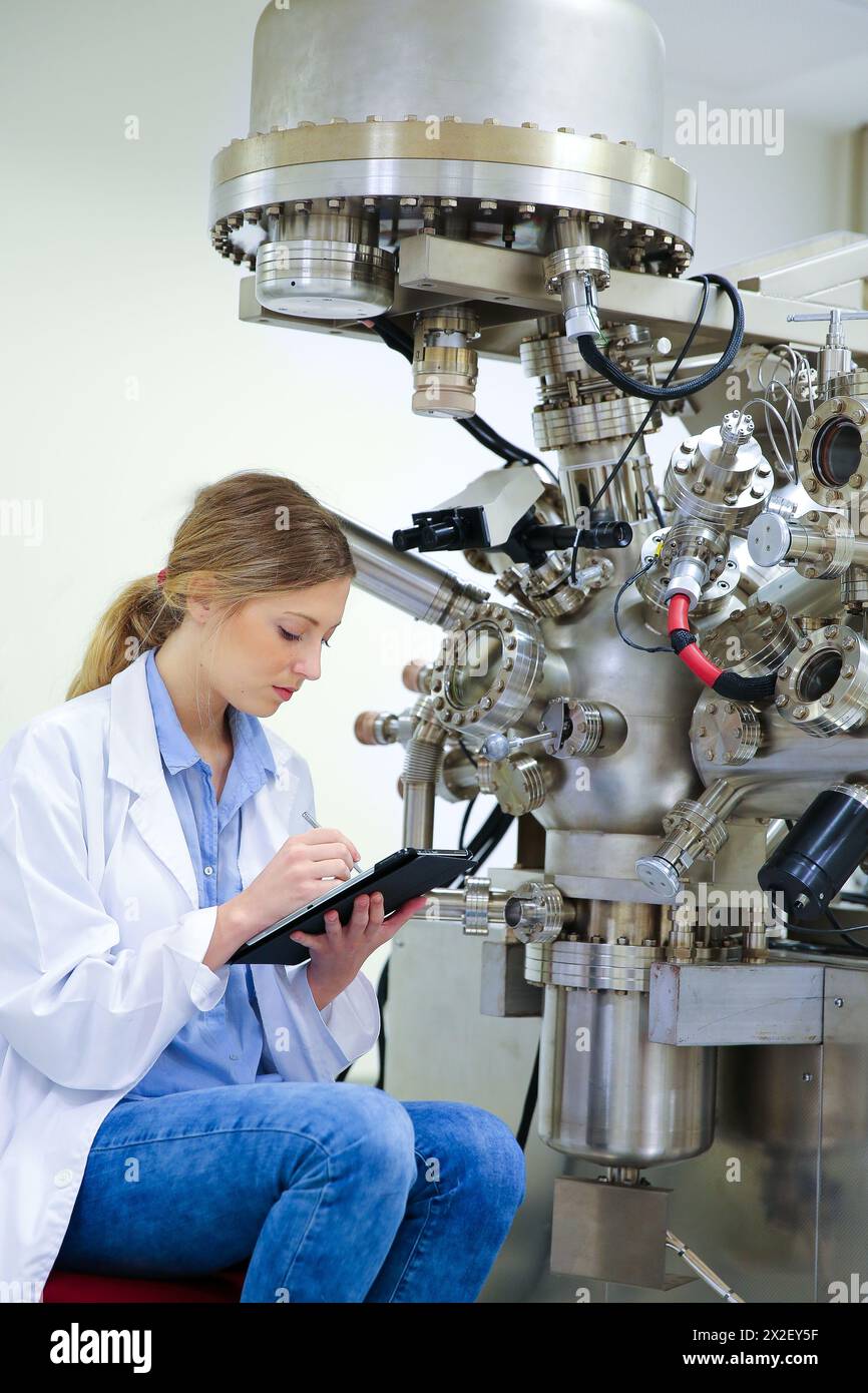 Researcher. Surface spectrometer, Photoelectron spectroscopy, Auger ...