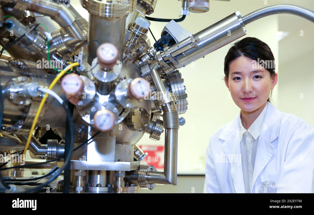 Researcher. Surface spectrometer, Photoelectron spectroscopy, Auger ...