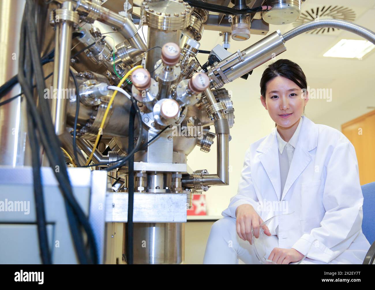 Researcher. Surface spectrometer, Photoelectron spectroscopy, Auger ...