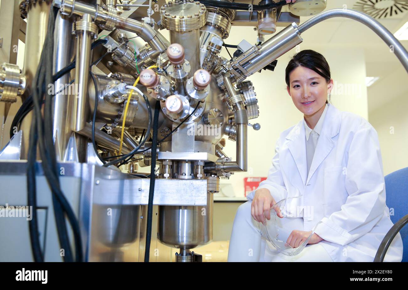 Researcher. Surface spectrometer, Photoelectron spectroscopy, Auger ...