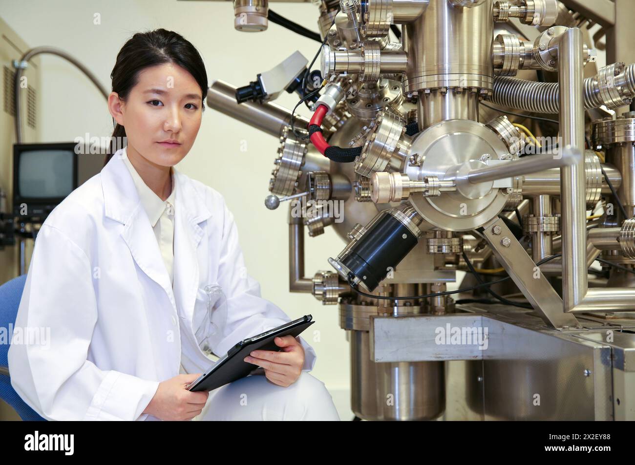 Researcher. Surface spectrometer, Photoelectron spectroscopy, Auger ...
