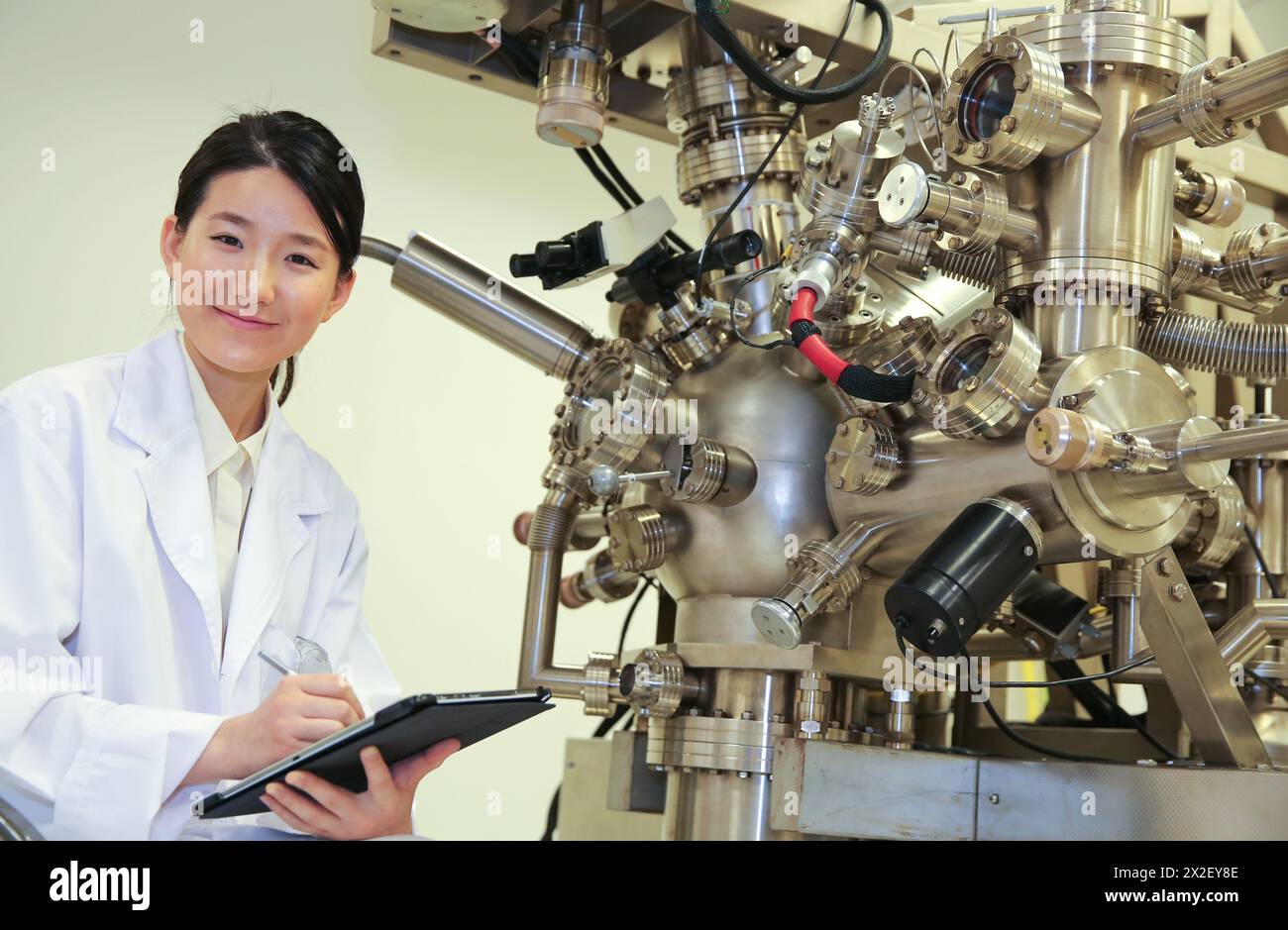 Researcher. Surface spectrometer, Photoelectron spectroscopy, Auger ...