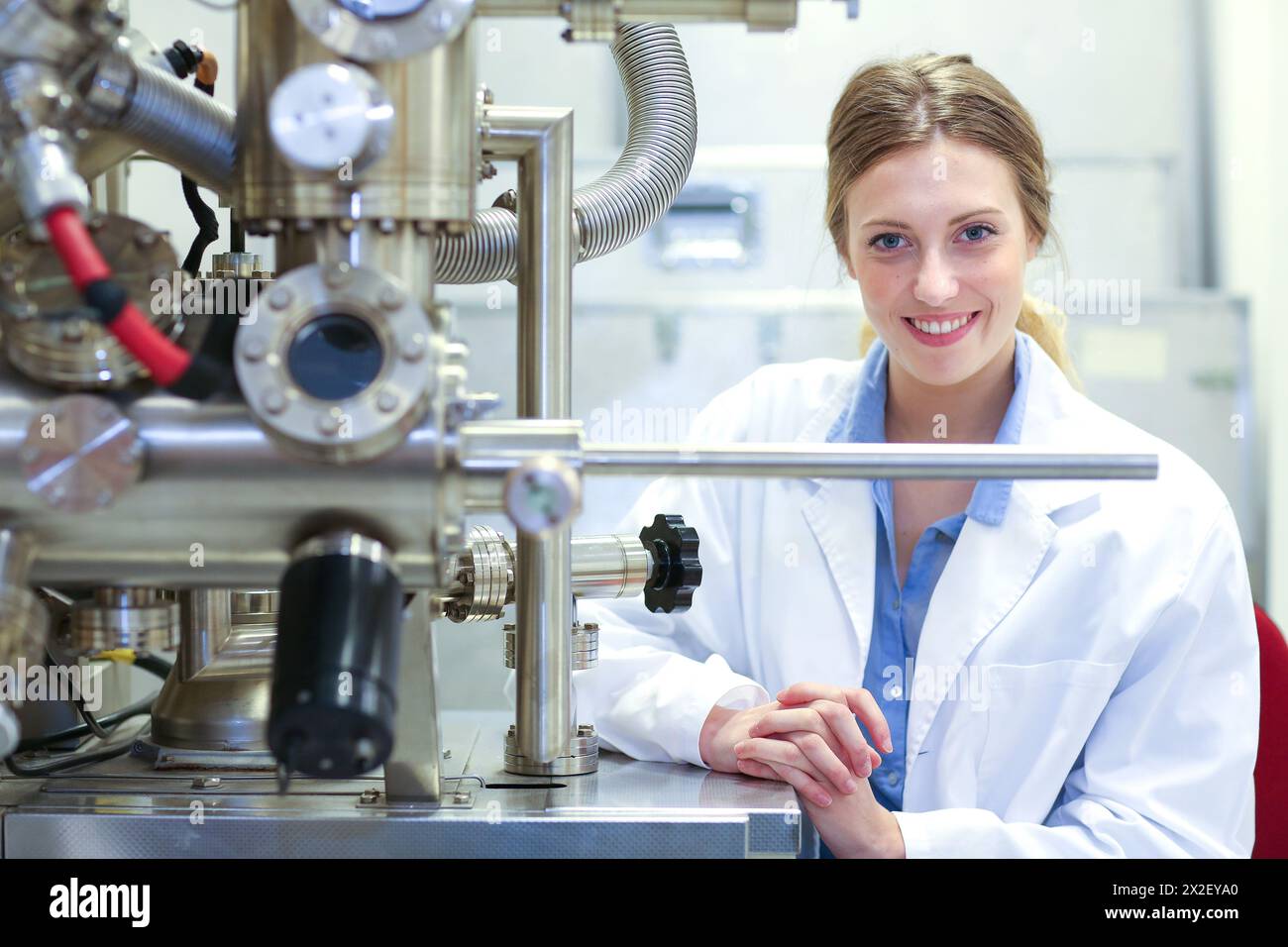 Researcher. Surface spectrometer, Photoelectron spectroscopy, Auger ...