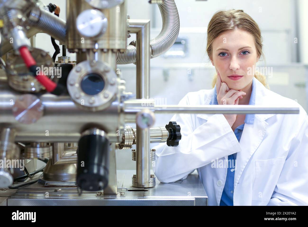 Researcher. Surface spectrometer, Photoelectron spectroscopy, Auger ...