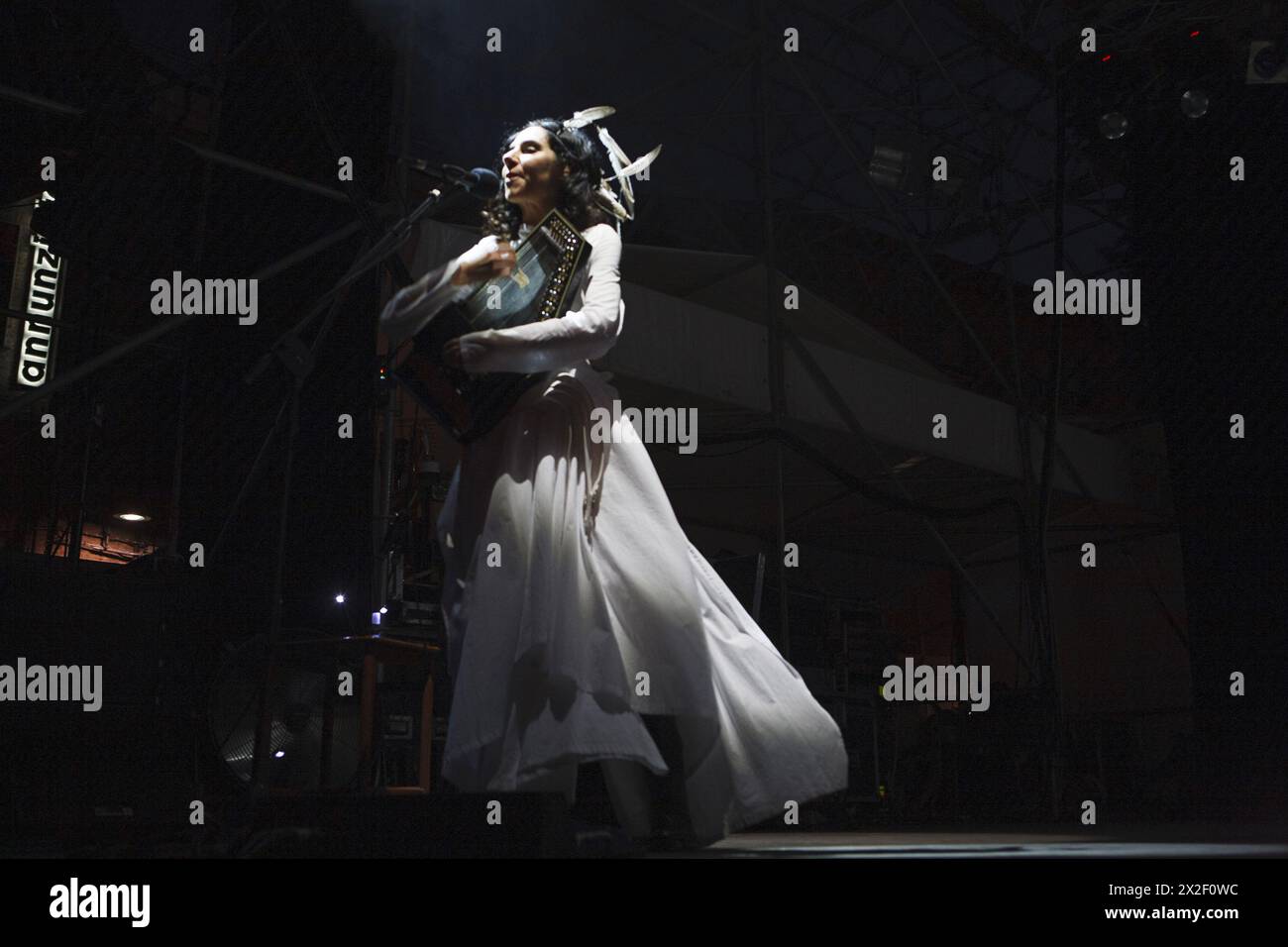 Portrait of PJ Harvey (Polly Jean Harvey) in concert 06/07/2011 ...