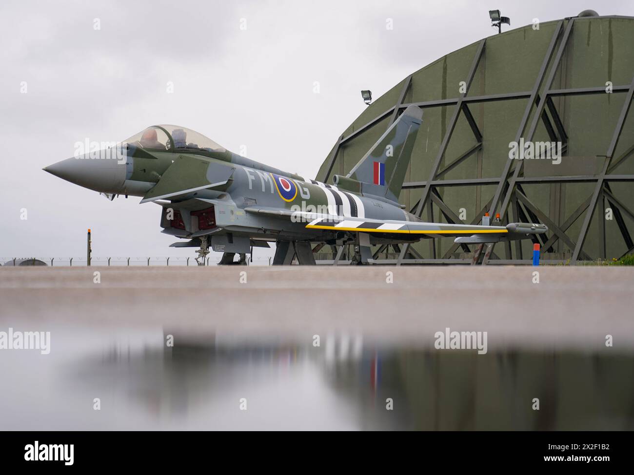 Hawker typhoon 1944 hi-res stock photography and images - Alamy