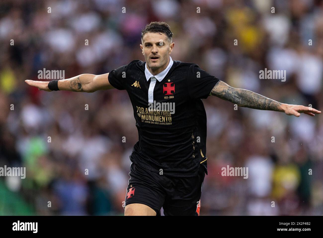 RIO DE JANEIRO, BRAZIL - APRIL 20: PABLO VEGETTI of Vasco da Gama ...