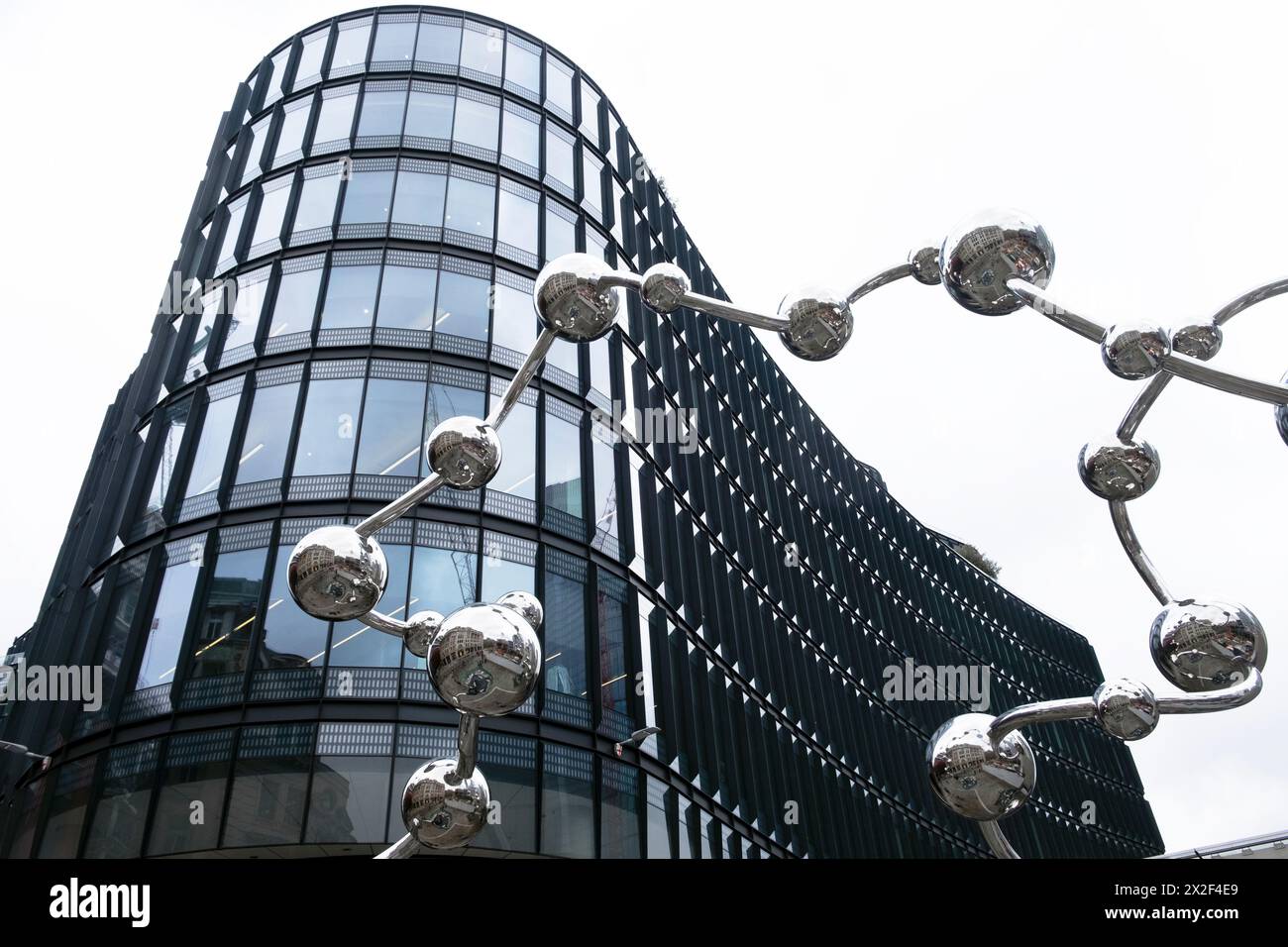 View of new 100 Liverpool Street building and Yayoi Kusama Infinite ...