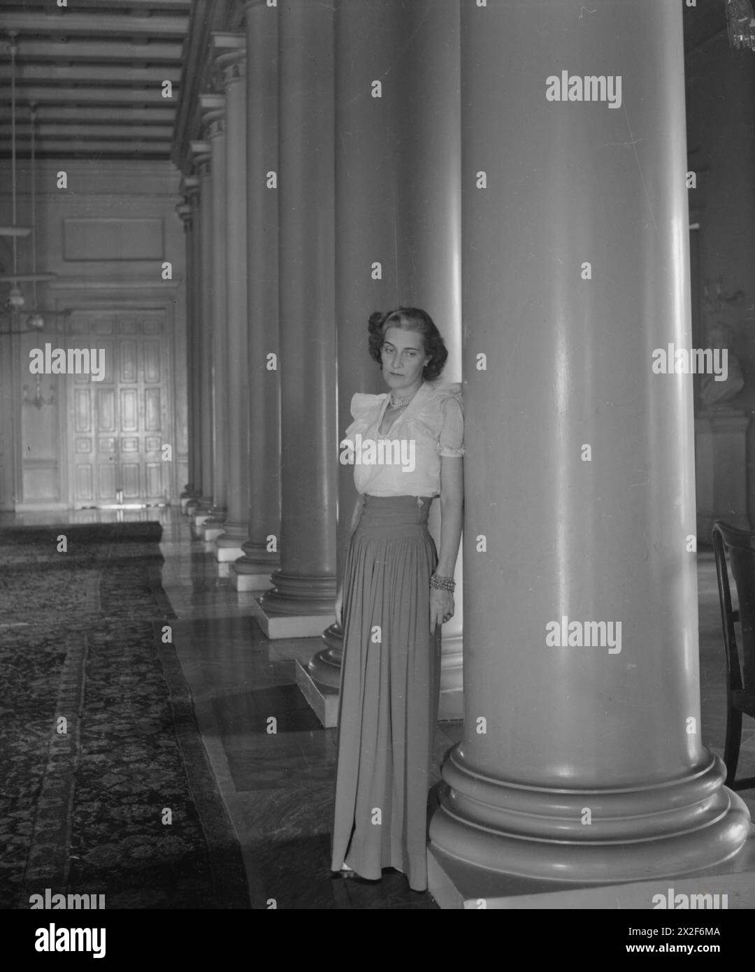 British photographer Cecil Beaton documented life in India, Burma, and ...