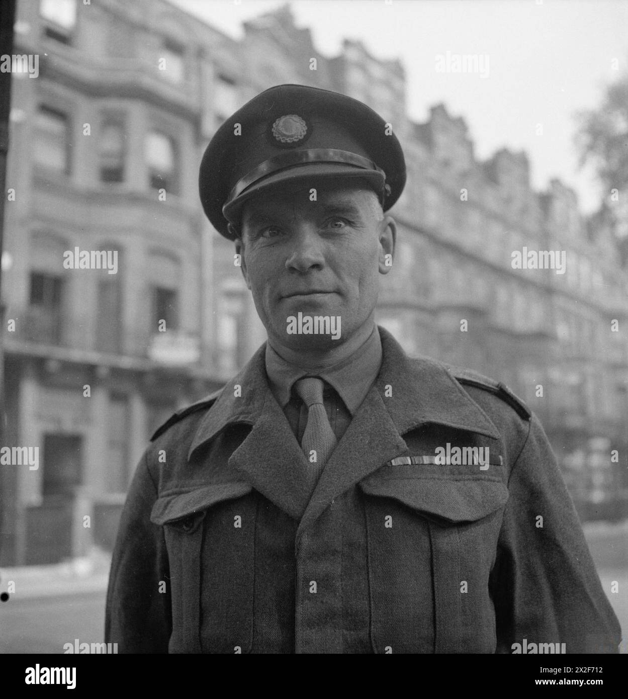 World war ii journalism hi-res stock photography and images - Alamy