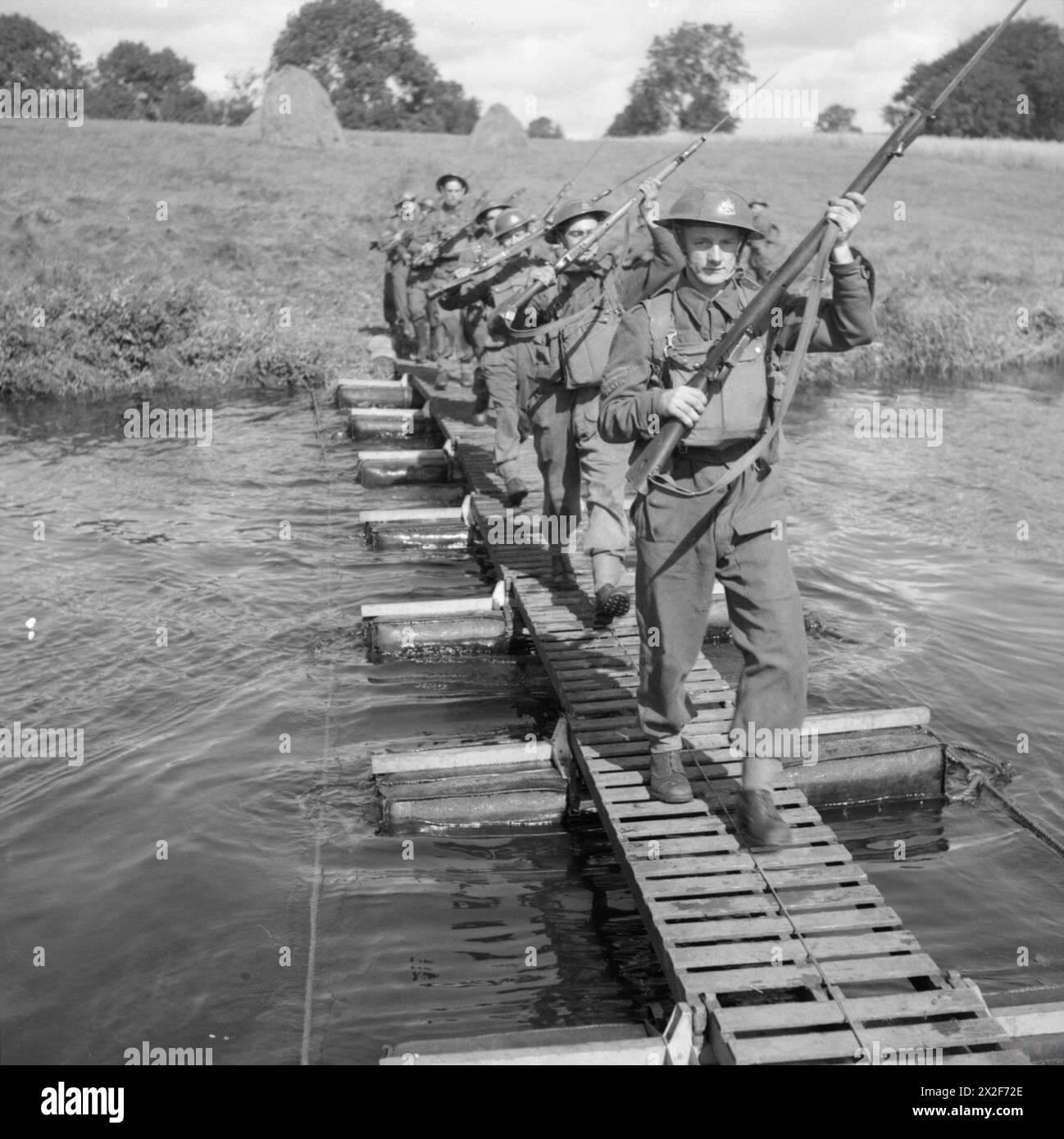 On 28 August 1941, soldiers of the 8th Battalion Sherwood Foresters ...