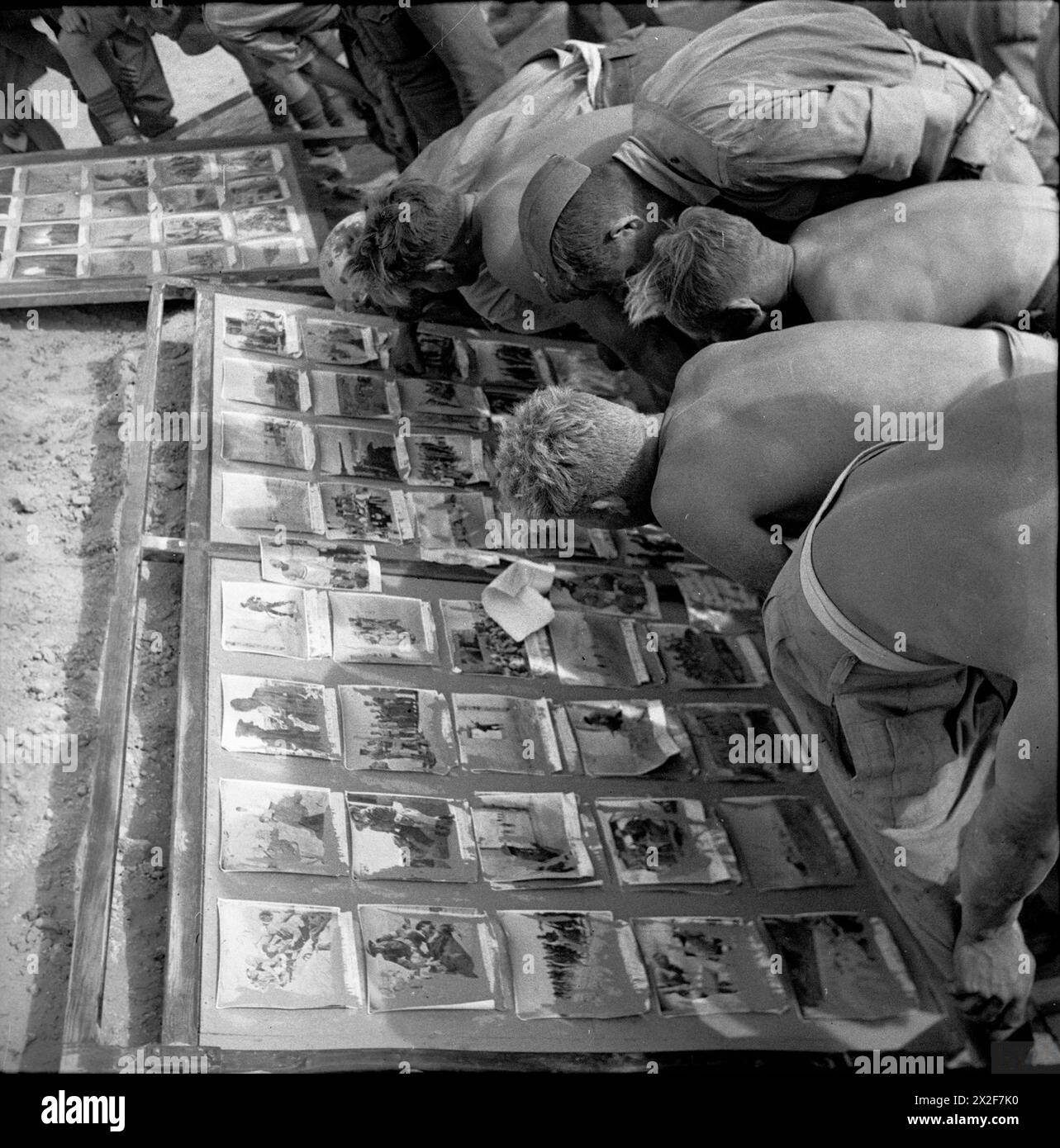 PHOTOGRAPHY DURING THE SECOND WORLD WAR - British soldiers serving with ...