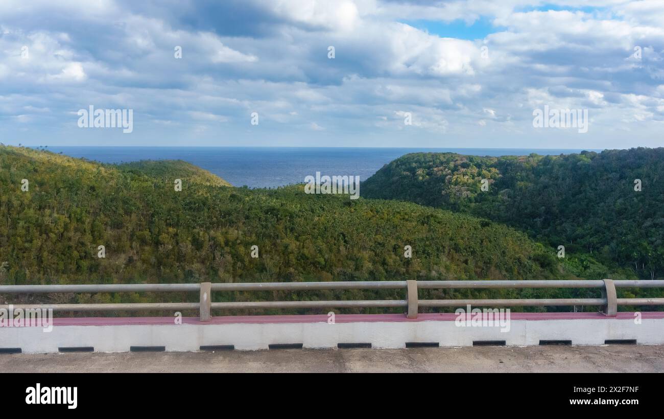 The bridge of bacunayagua hi-res stock photography and images - Alamy