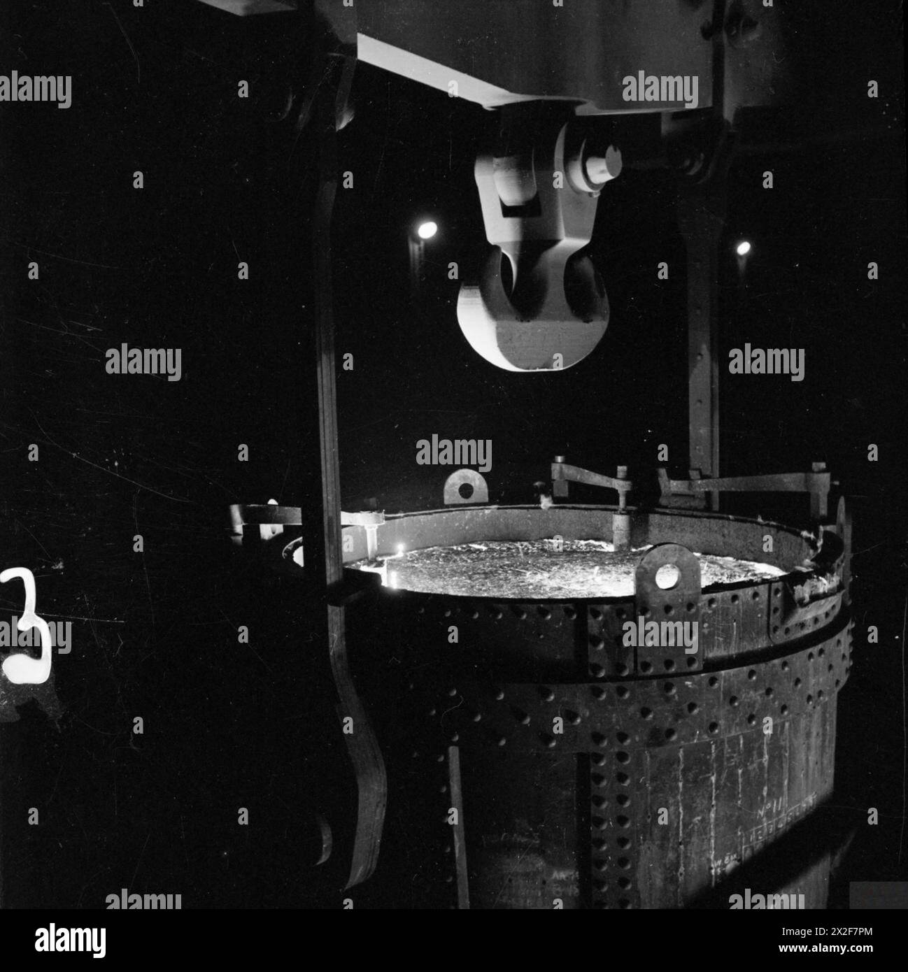 BIRTH OF A GUN: THE PRODUCTION OF A 25 POUNDER FIELD GUN, 1942 - Sixty ...