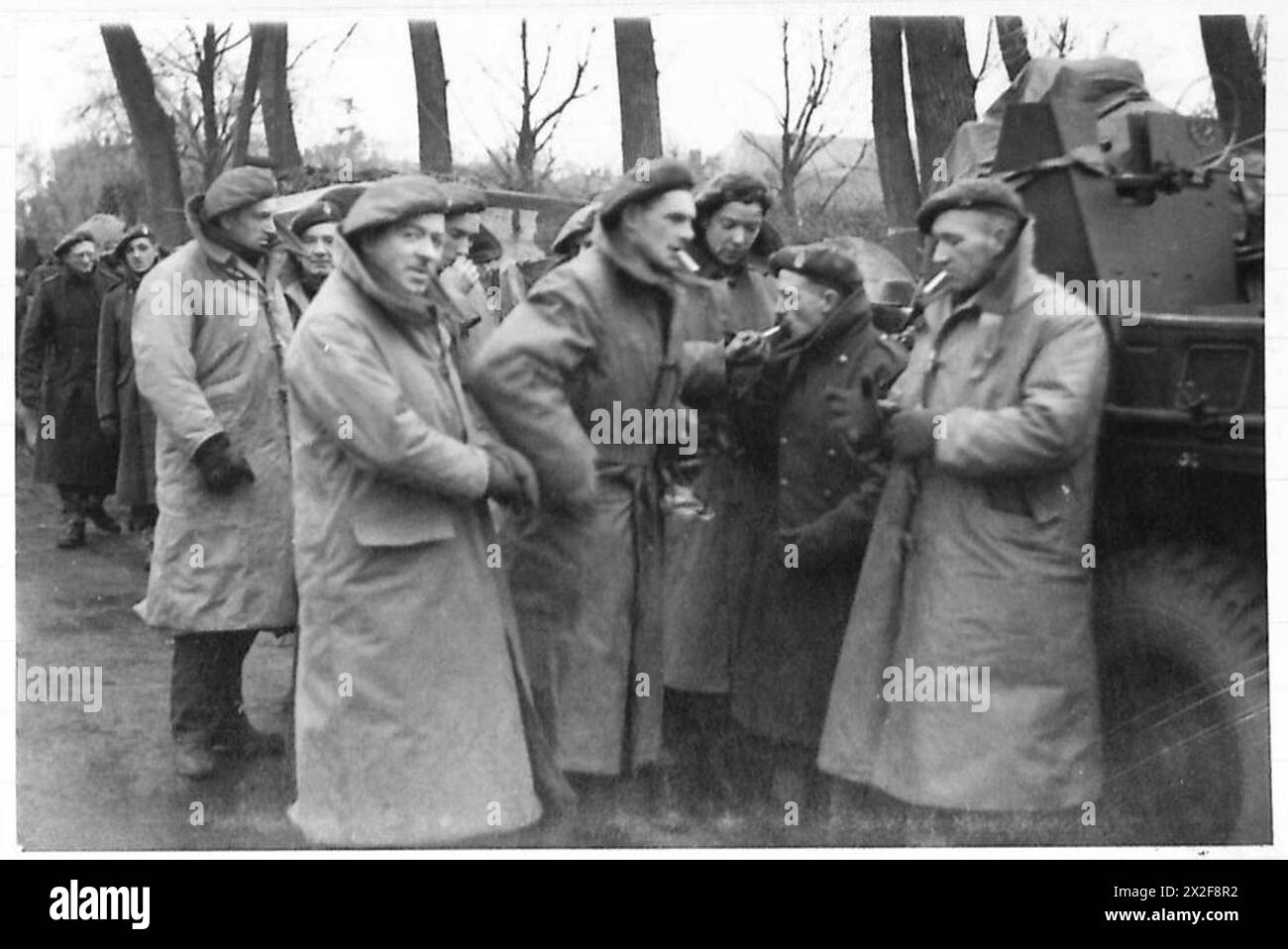 21ST ARMY GROUP : VARIOUS - Men of the 274 N.H.Battery [25th L.A.A ...