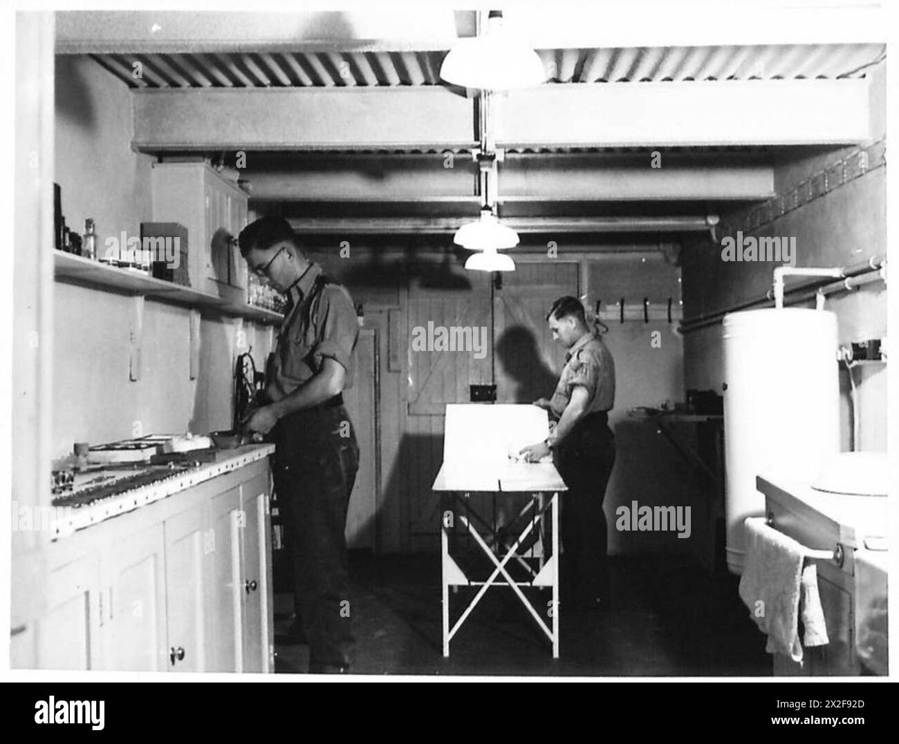 Military healthcare procedures hi-res stock photography and images - Alamy