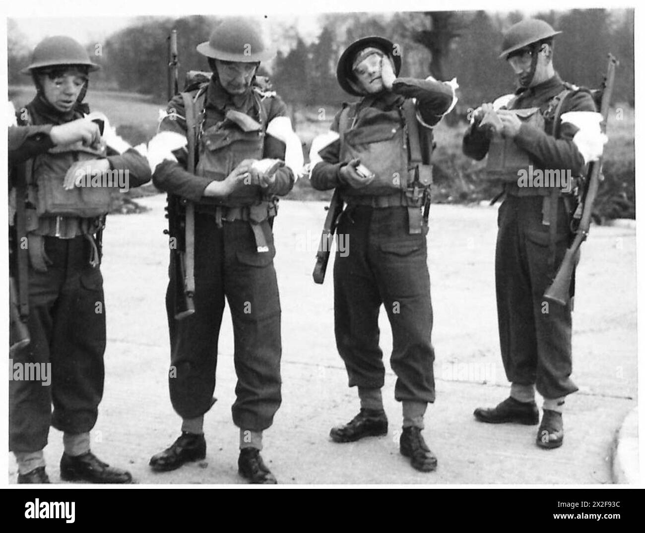ANTI-GAS DRILL - Four men going the right thing during a gas attack ...
