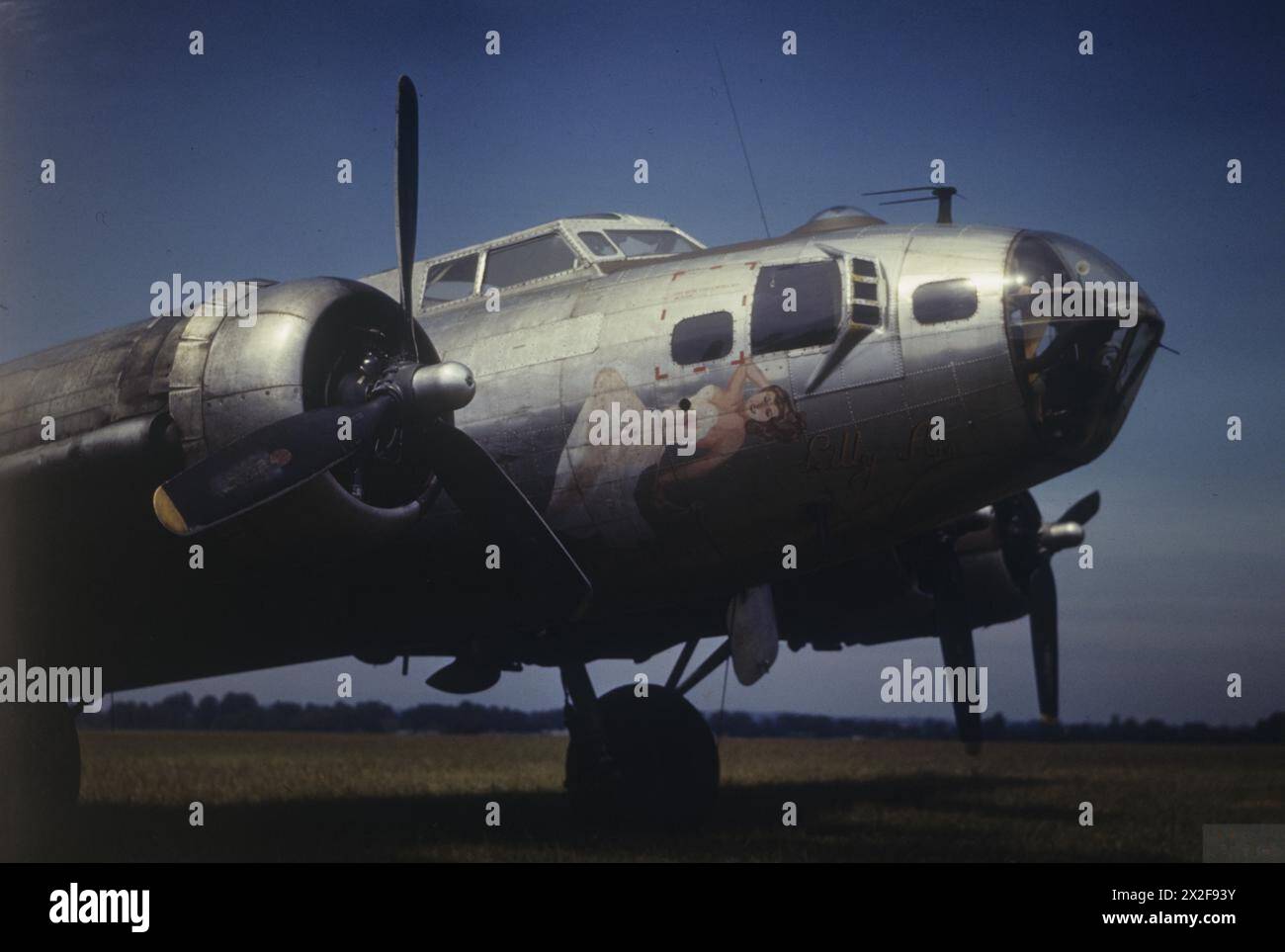 UNITED STATES EIGHTH AIR FORCE IN BRITAIN, 1942-1945 - The nose art of ...