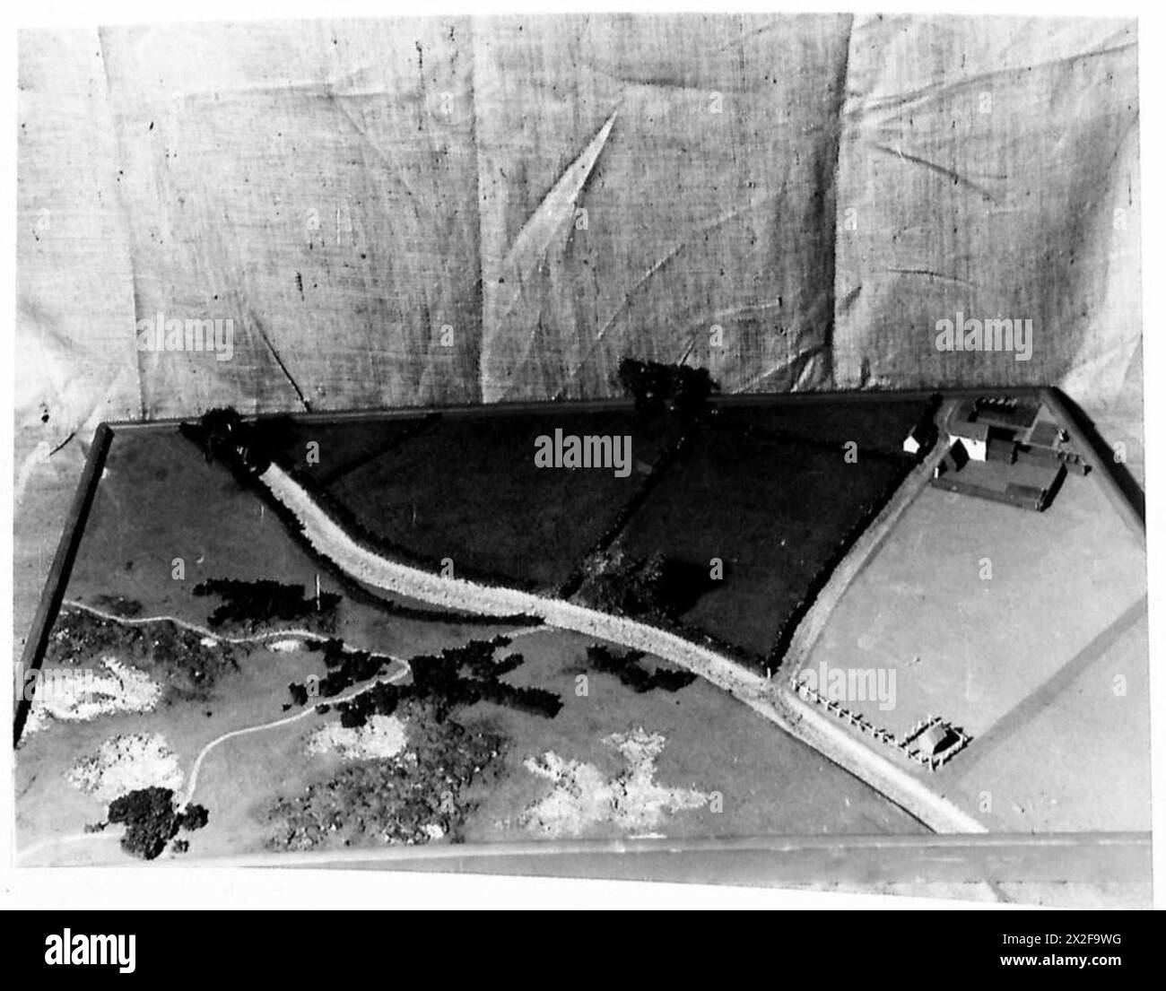 CAMOUFLAGE - Models in relief showing the right and wrong methods of ...