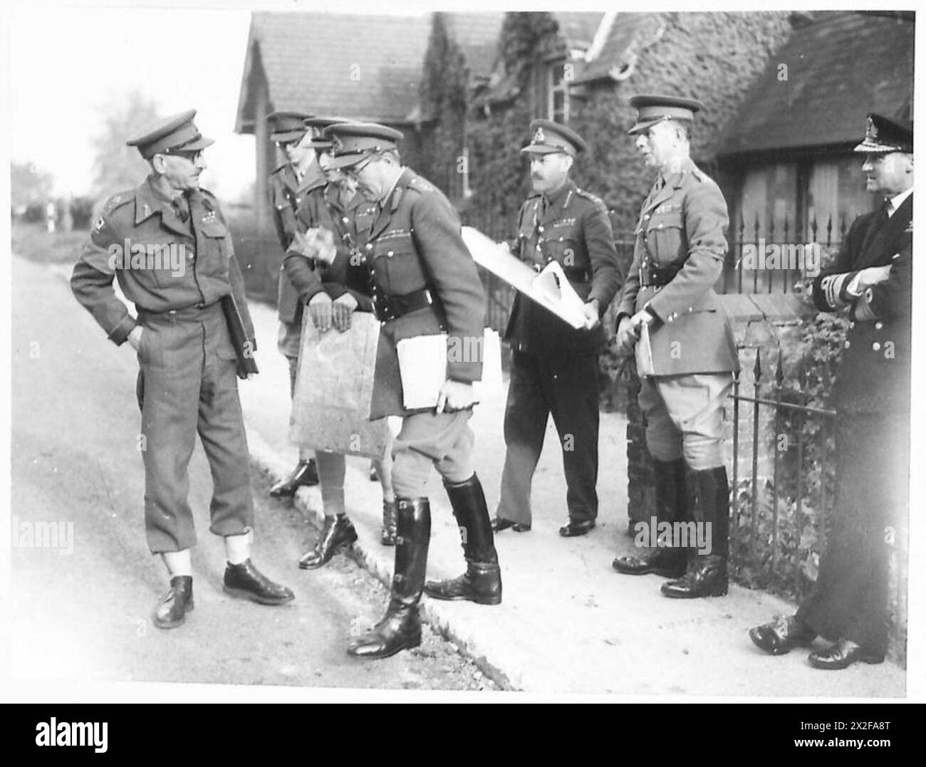 "BUMPER EXERCISE"THE COMMANDER-IN-CHIEF DIRECTS THE BATTLE - The C-in-C ...