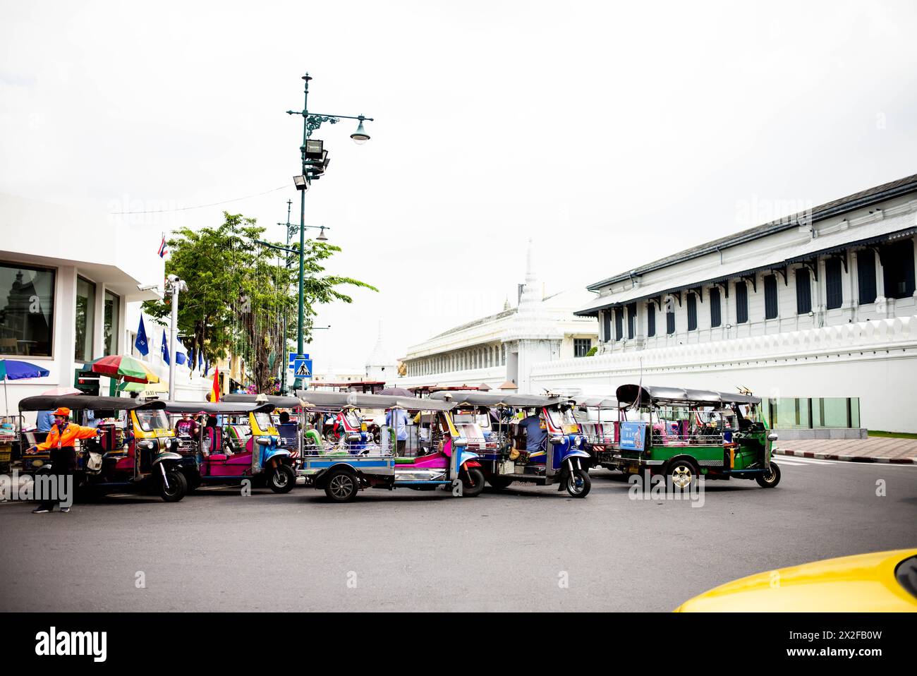 Image ©Licensed to Parsons Media. 23/11/2022. Tok Tok cars outside the ...