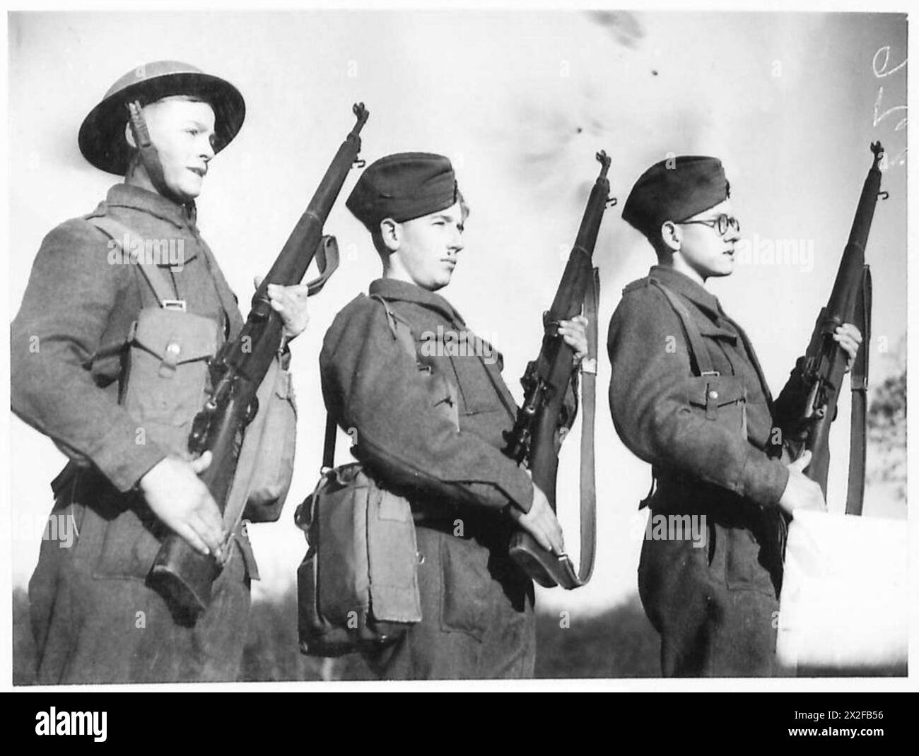 YOUNG SOLDIER S BATTALION - Port Arms for inspection , British Army ...