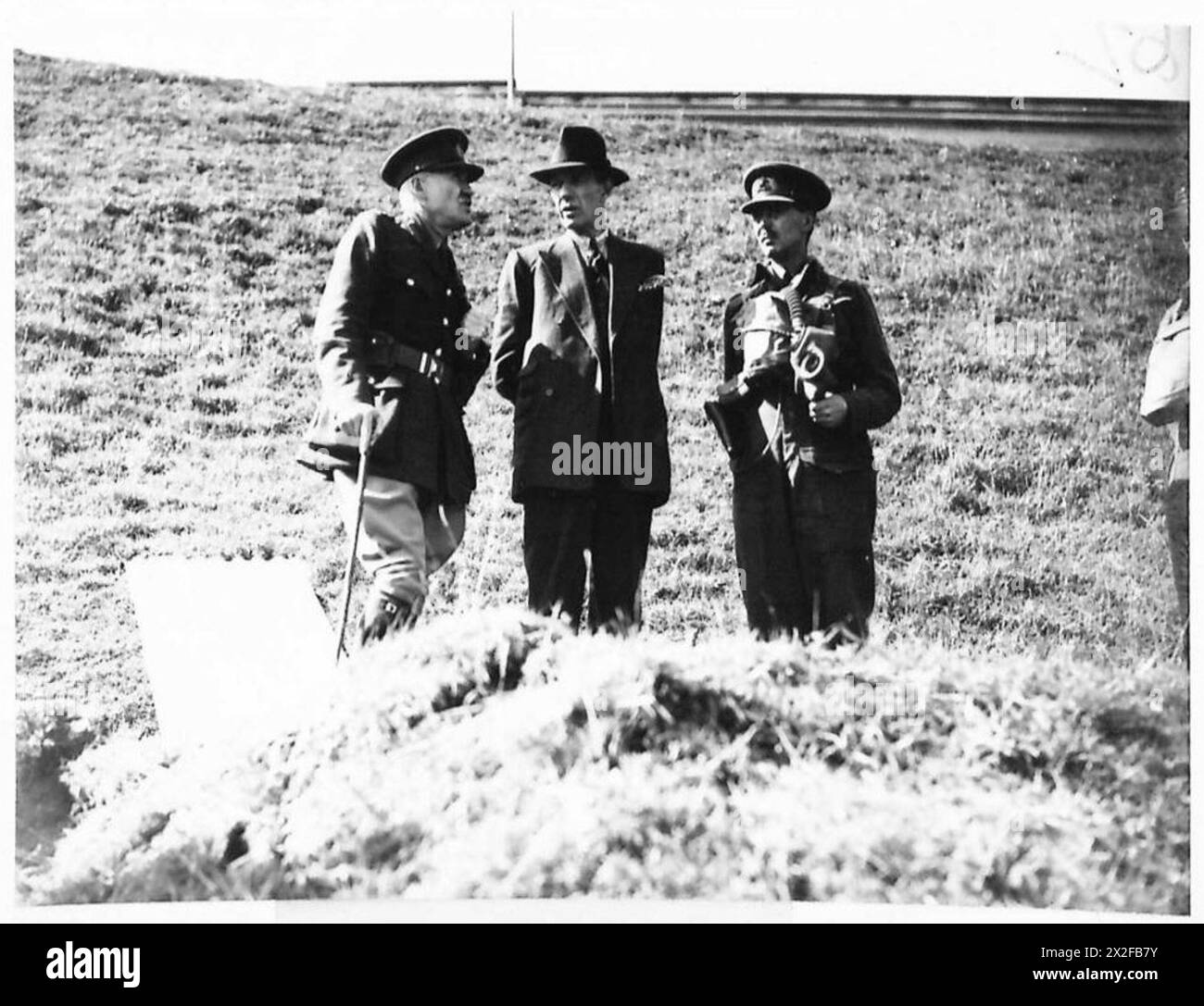 LORD HALIFAX VISITS DEFENCES - Lieut-General Sir R. Adam talking to ...