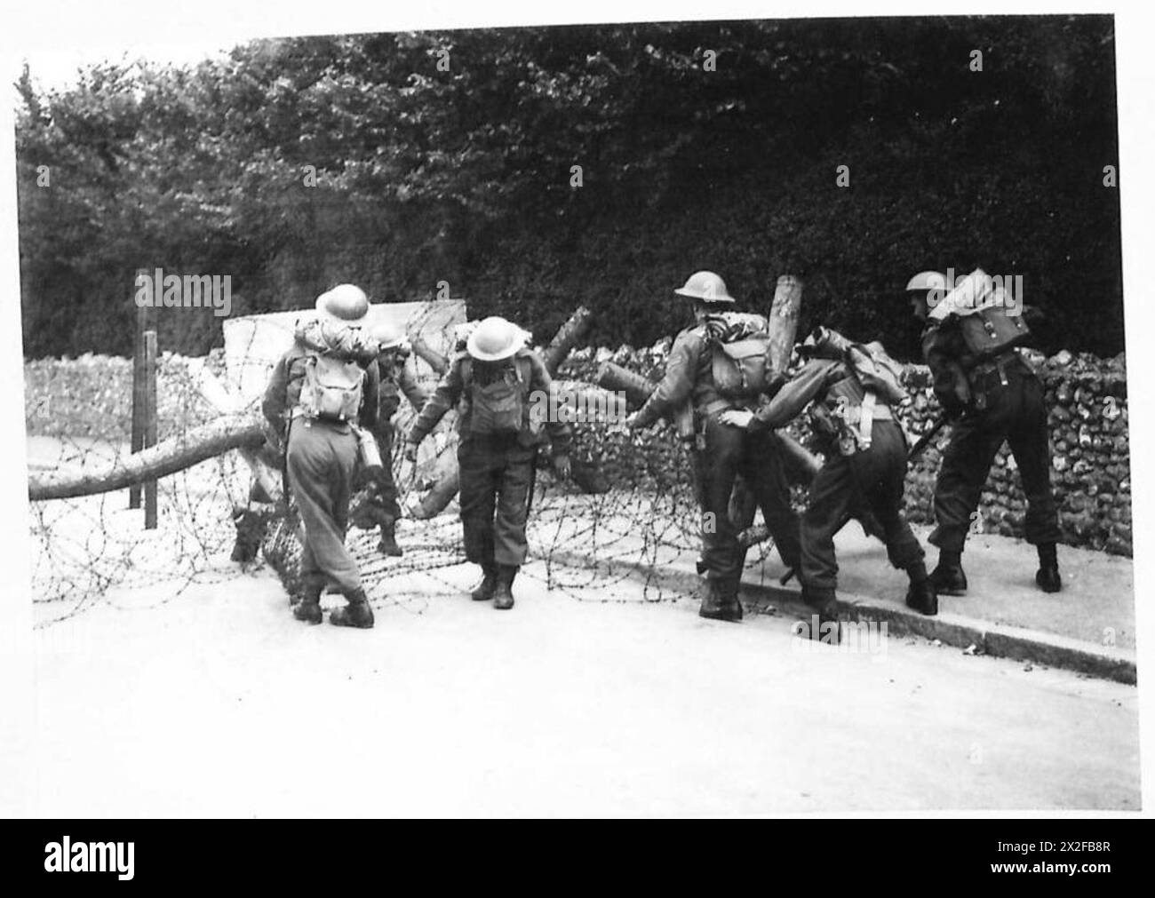 Barbed wire entanglement hi-res stock photography and images - Alamy