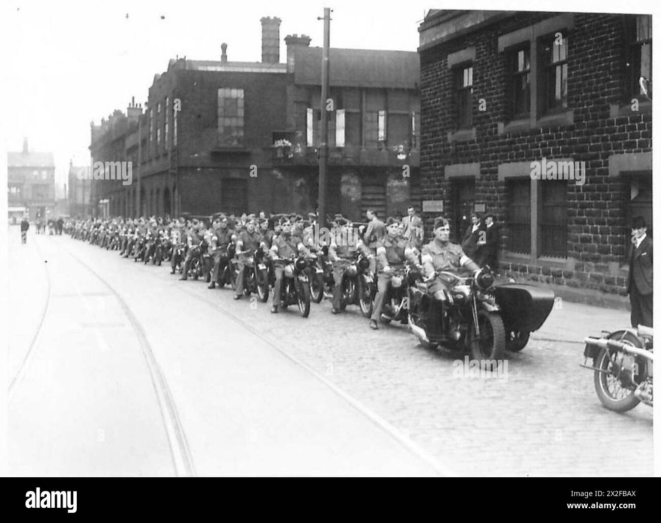 SHEFFIELD GROUP OF HOME GUARDS ON PARADE - Inspecting the parade of ...