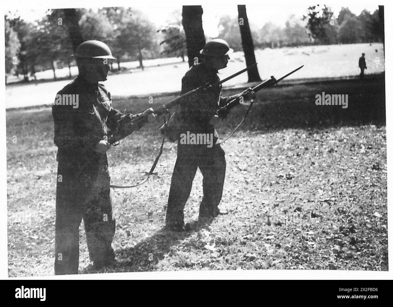 THE HOME GUARD - Two members of the War Office Home Guard in Hyde Park ...