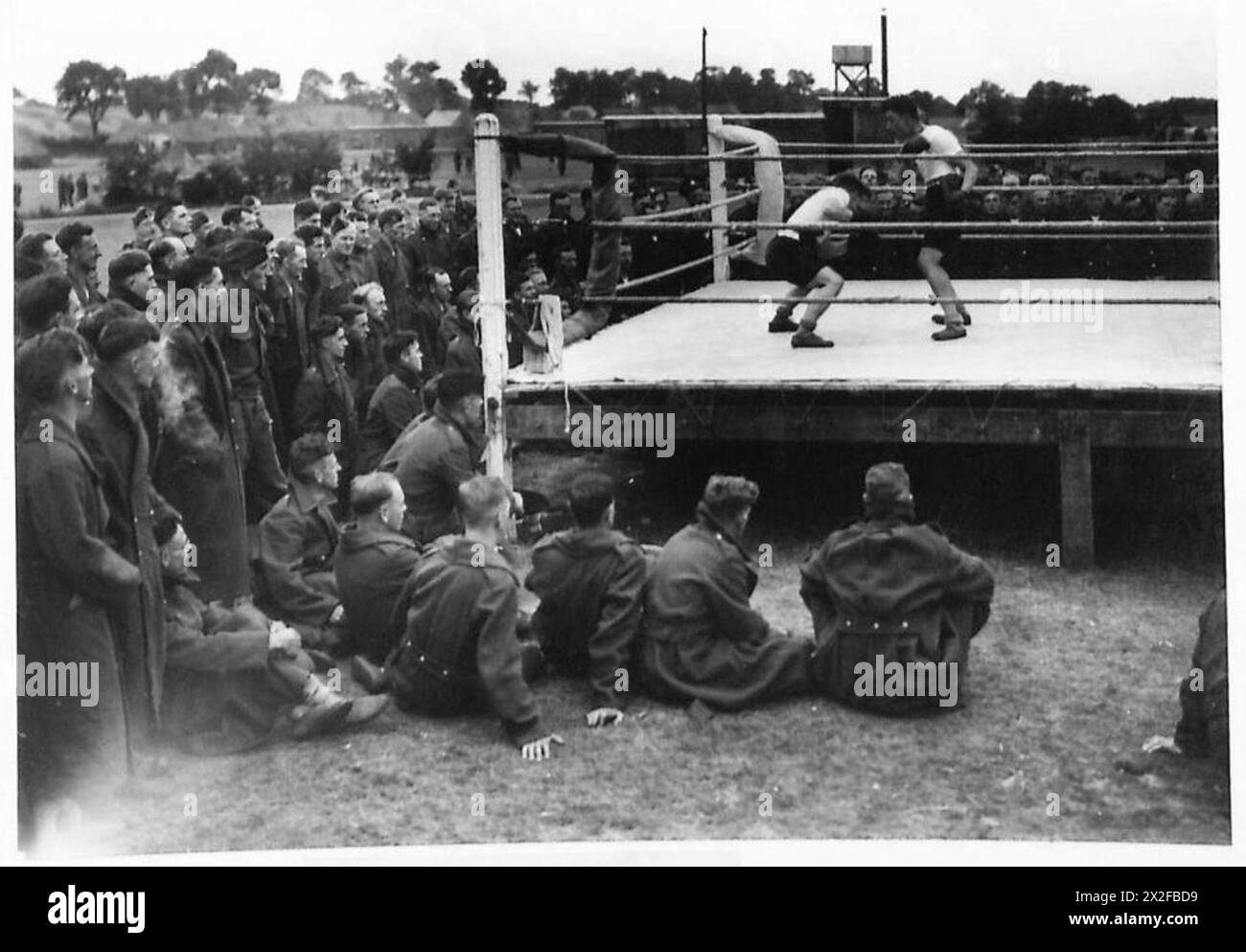British Army personnel participate in boxing as part of compulsory ...