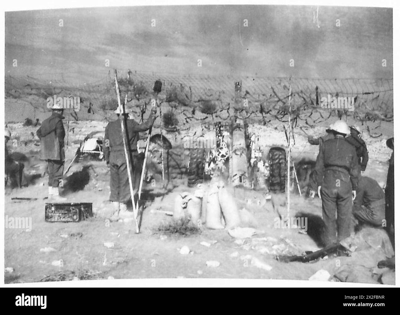 British forces position artillery Black and White Stock Photos & Images ...
