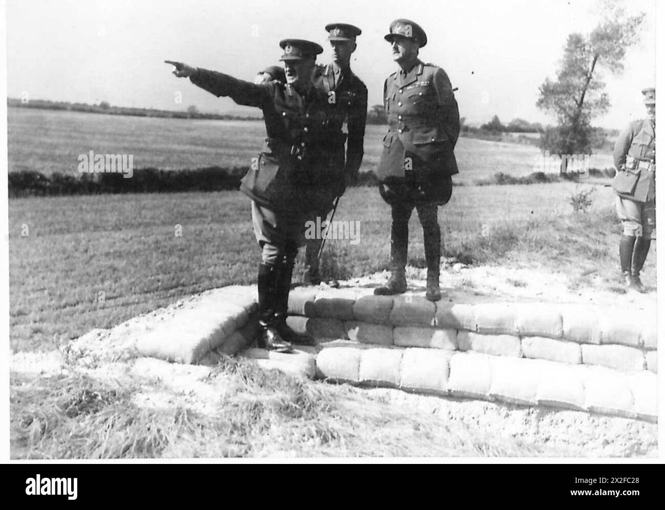 GENERAL SIR ALAN BROOKE IN NORTHERN COMMAND - Lieut-General Sir Ronald ...