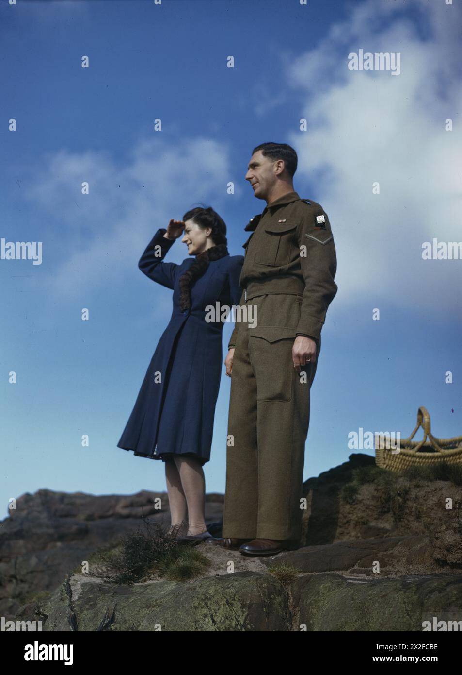 AN EIGHTH ARMY MAN ON LEAVE, WIRRAL, CHESHIRE, 14 APRIL 1944 - Lance ...