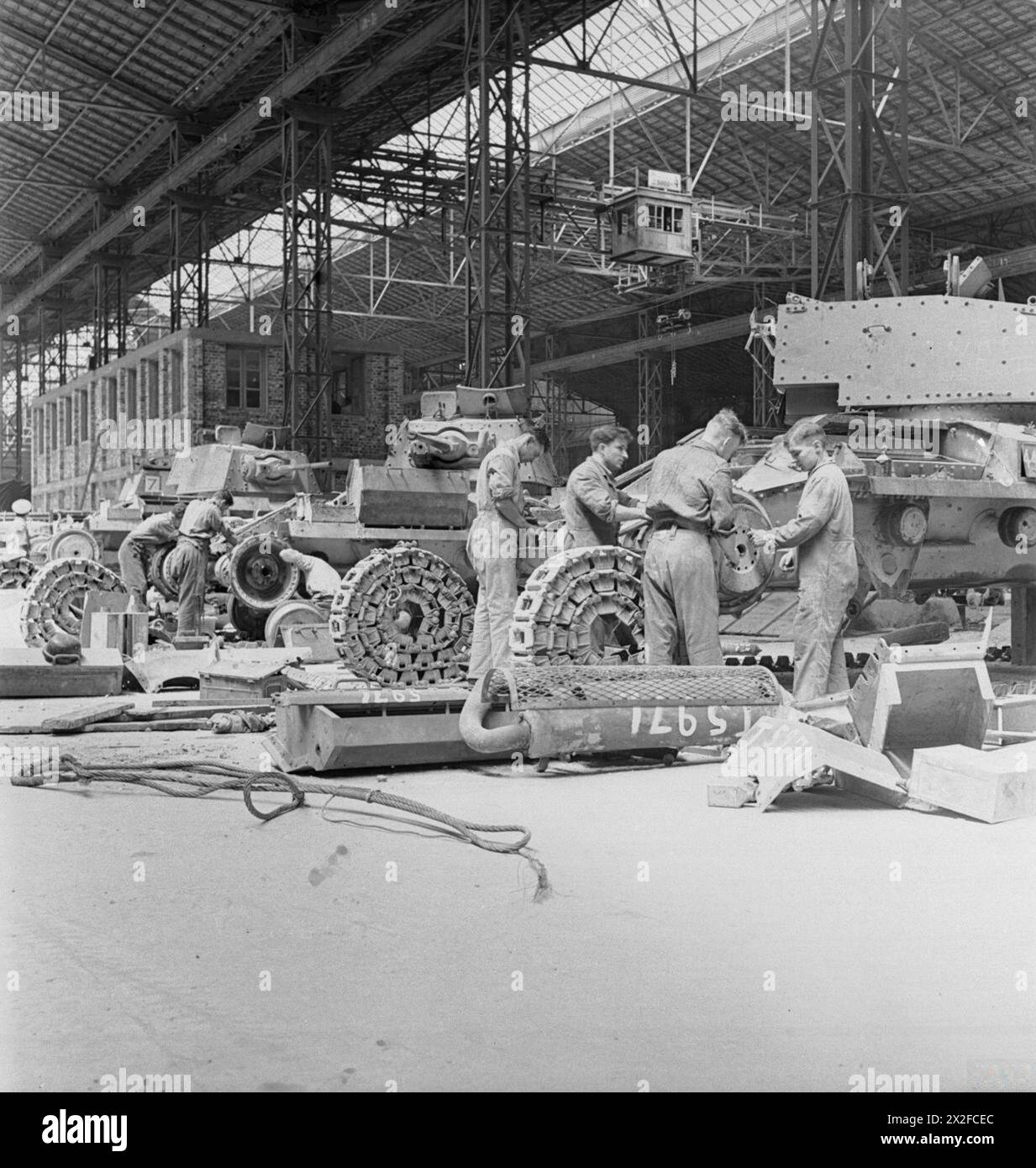 British army tanks stationed hi-res stock photography and images - Alamy