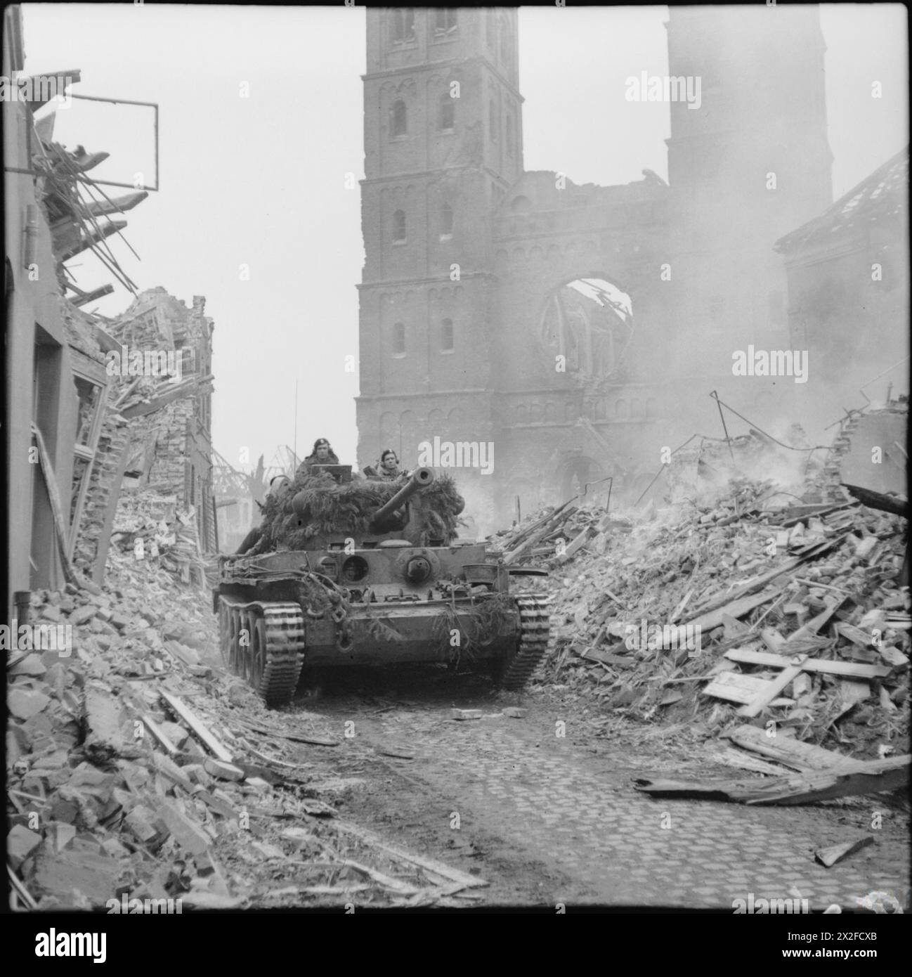 THE BRITISH ARMY IN NORTH-WEST EUROPE 1944-1945 - A Cromwell tank of ...