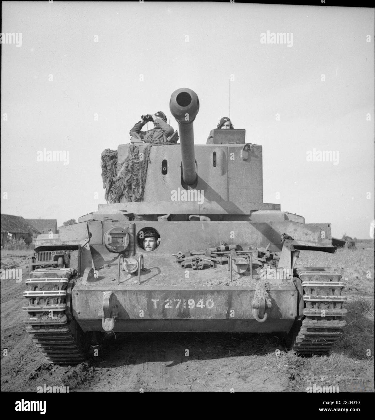 A Challenger tank of the 15/19th Hussars, 11th Armoured Division ...