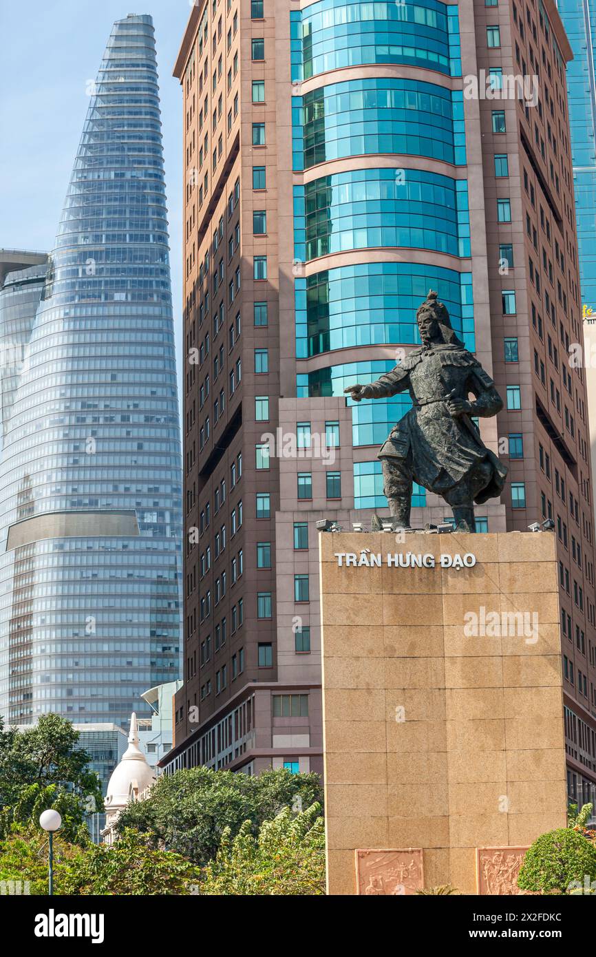 Vietnam, Ho Chi Minh City, Saigon, Statue of Tran Hung Dao, military strategist Stock Photo - Alamy
