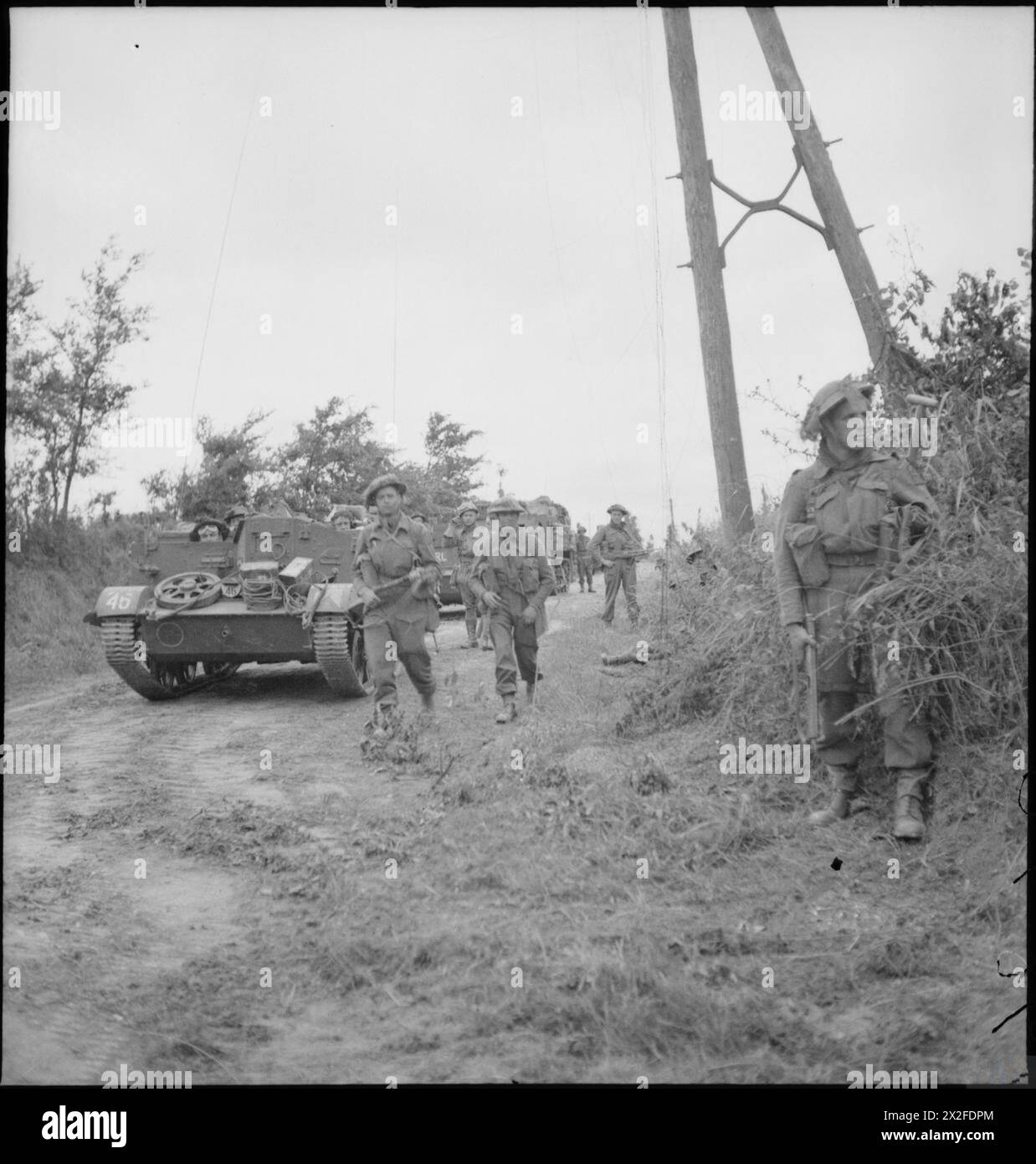 THE BRITISH ARMY IN THE NORMANDY CAMPAIGN 1944 - Infantry and carriers ...
