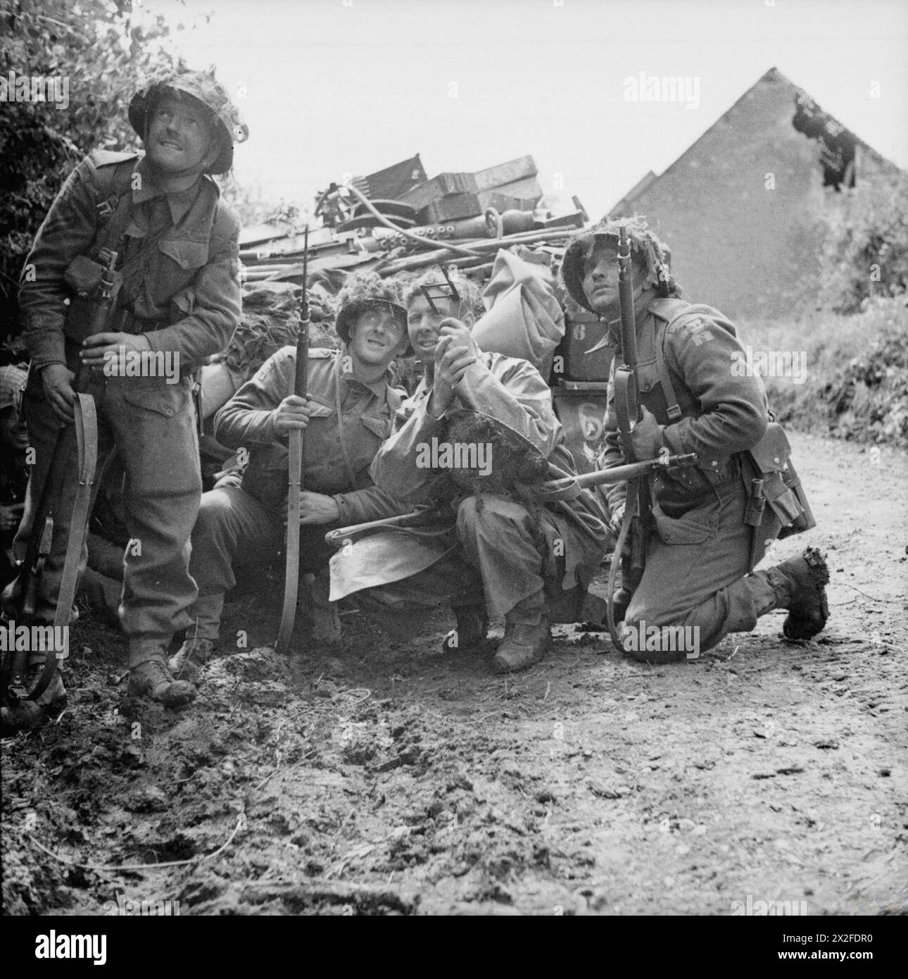 THE BRITISH ARMY IN NORMANDY 1944 - Men of the 2nd Kensington Regiment ...