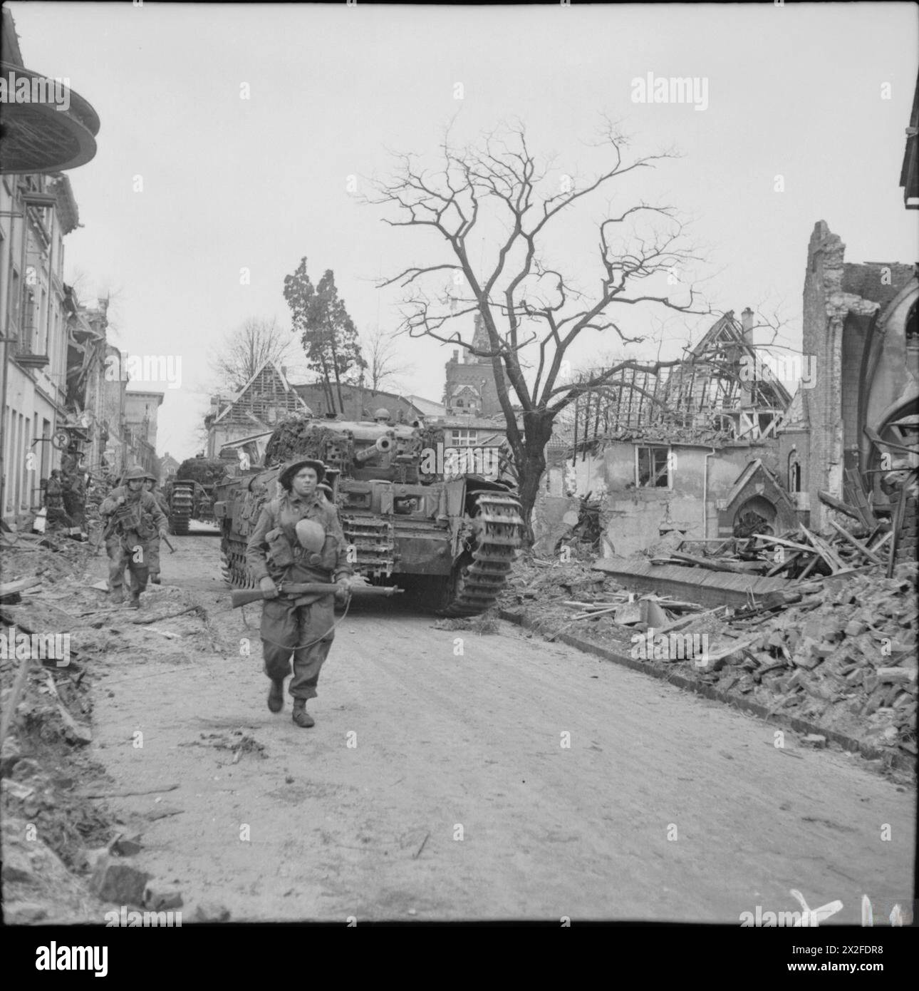 THE BRITISH ARMY IN NORTH-WEST EUROPE 1944-1945 - Churchill tanks of ...