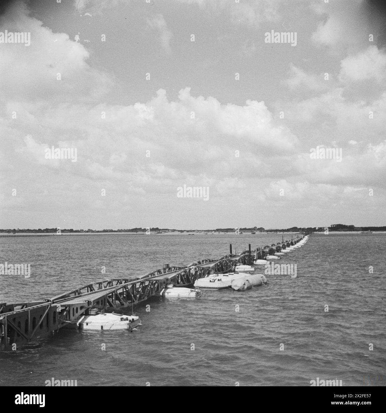 THE MULBERRY HARBOUR - Construction in Britain: A section of the ...