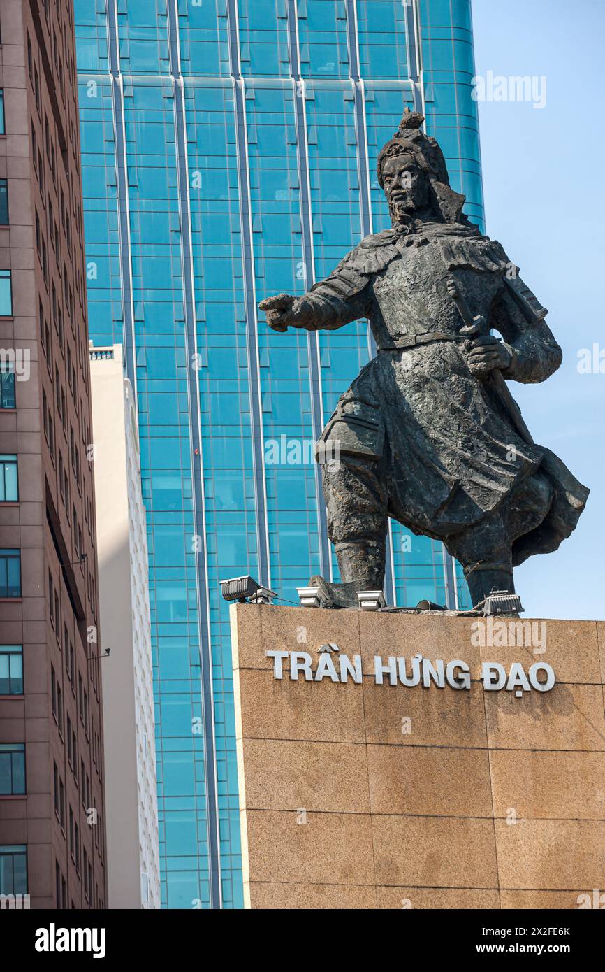 Vietnam, Ho Chi Minh City, Saigon, Statue of Tran Hung Dao, military strategist Stock Photo - Alamy