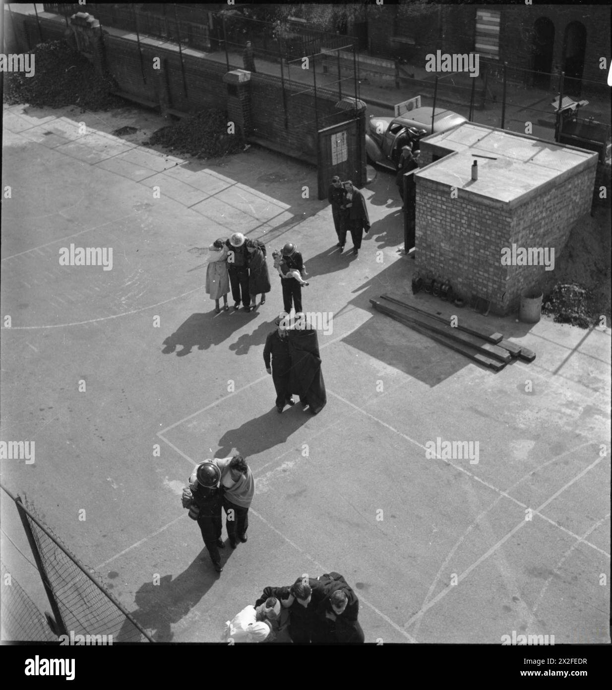 THE RECONSTRUCTION OF 'AN INCIDENT': CIVIL DEFENCE TRAINING IN FULHAM ...