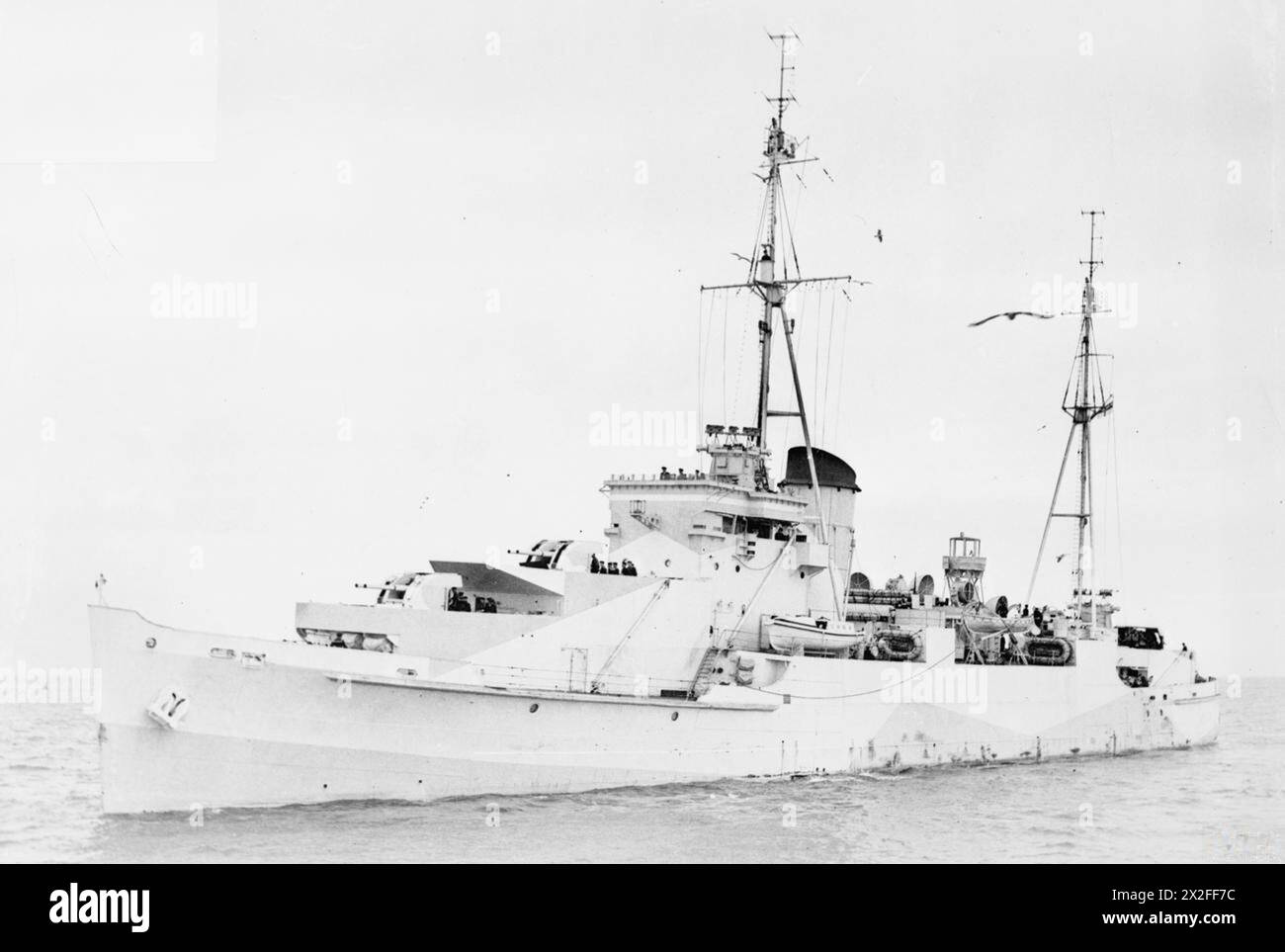 HMS TYNWALD, BRITISH AUXILIARY ANTI-AIRCRAFT VESSEL. - , HMS Tynwald ...