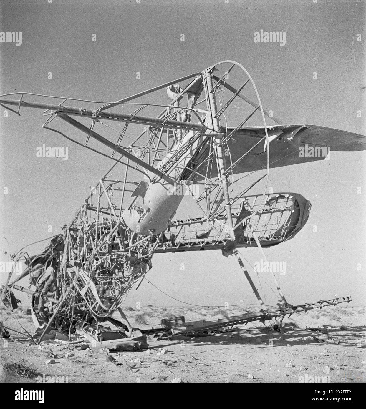 Skeleton aircraft hi-res stock photography and images - Alamy