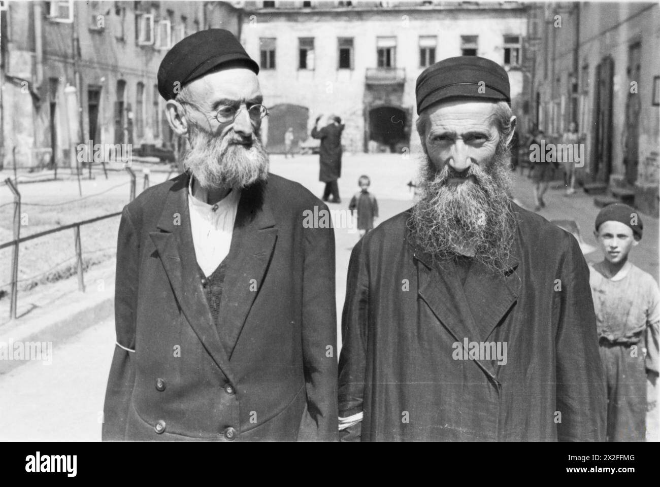 Jewish persecution 1940 hi-res stock photography and images - Alamy