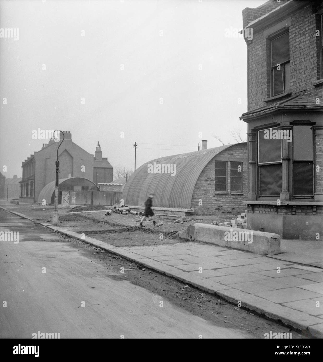 Nissen huts 1945 hi-res stock photography and images - Alamy