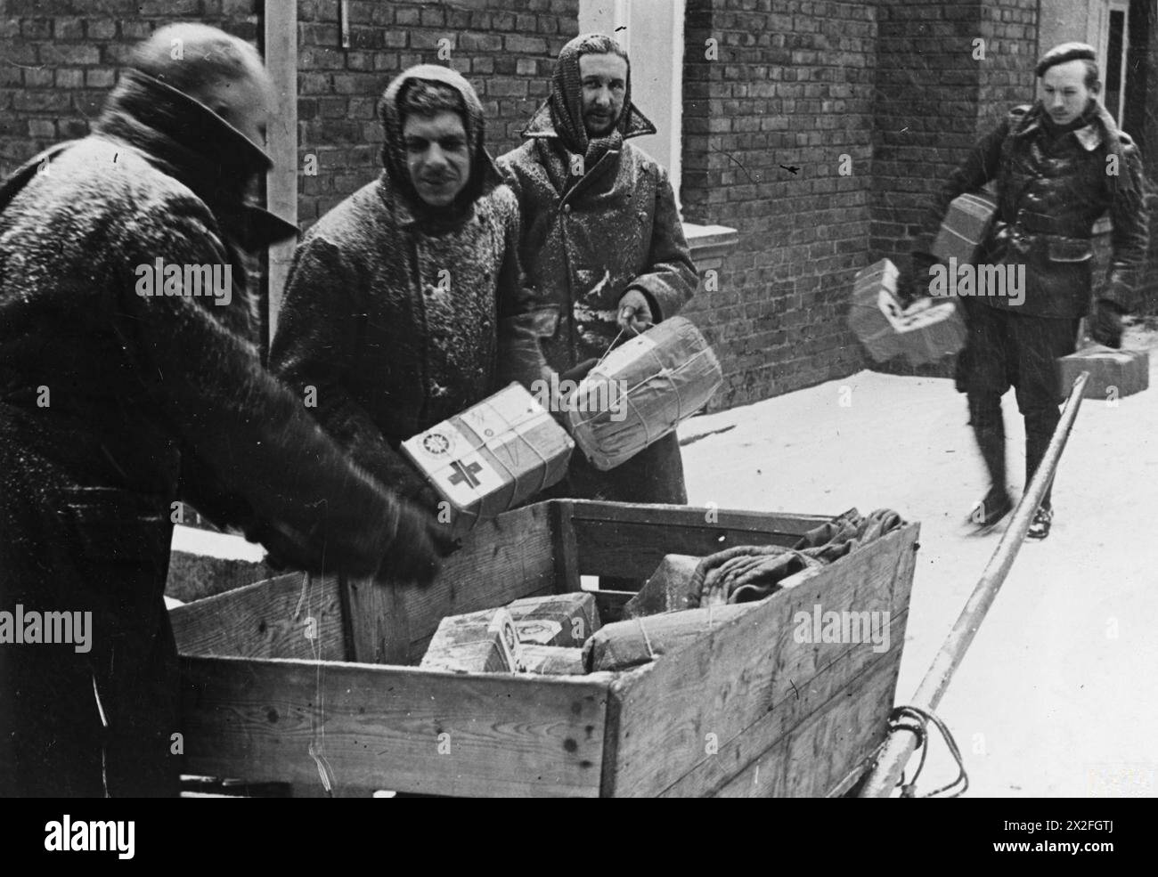 BRITISH PRISONERS OF WAR IN GERMANY, 1940-1945 - British prisoners ...