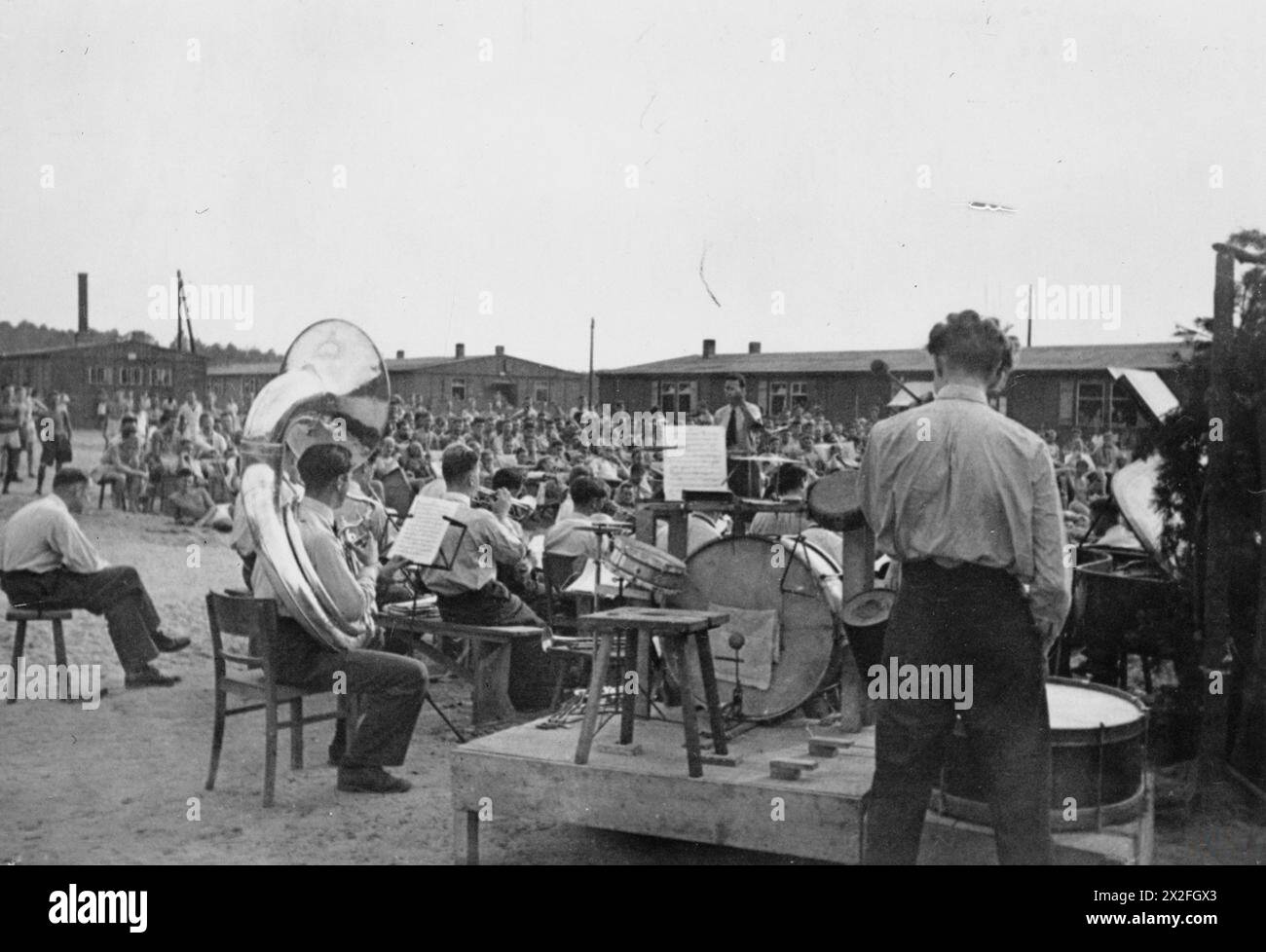 ALLIED PRISONERS OF WAR IN GERMANY, 1939-1945 - POW musicians ...